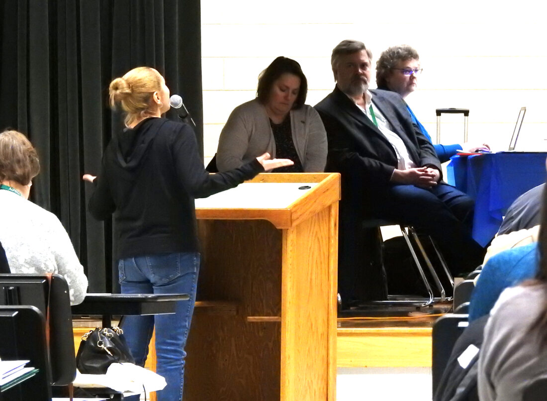 Parents rally to support suspended Ella White principal | News, Sports ...